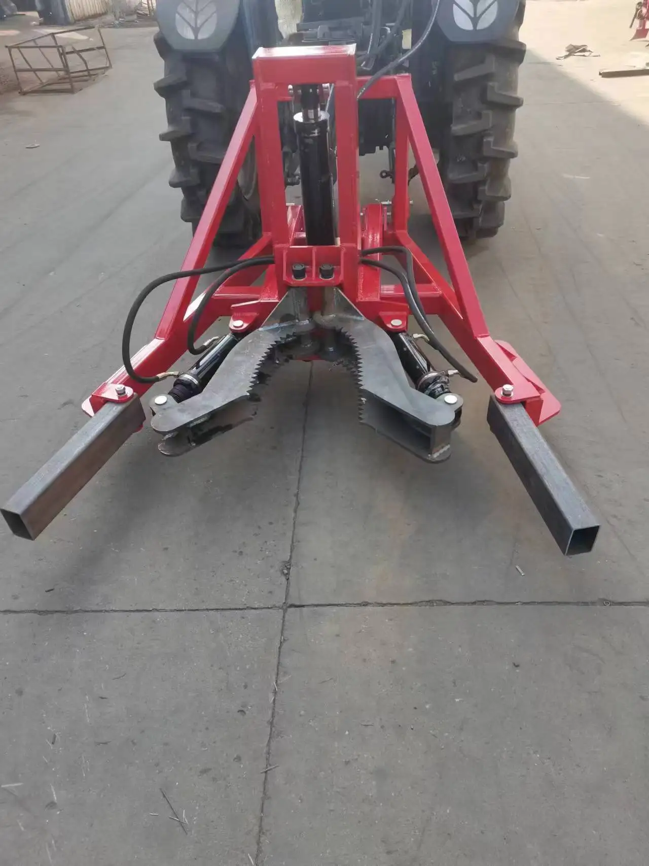 Tractor Tree Moving Machine - High Productivity Solutions