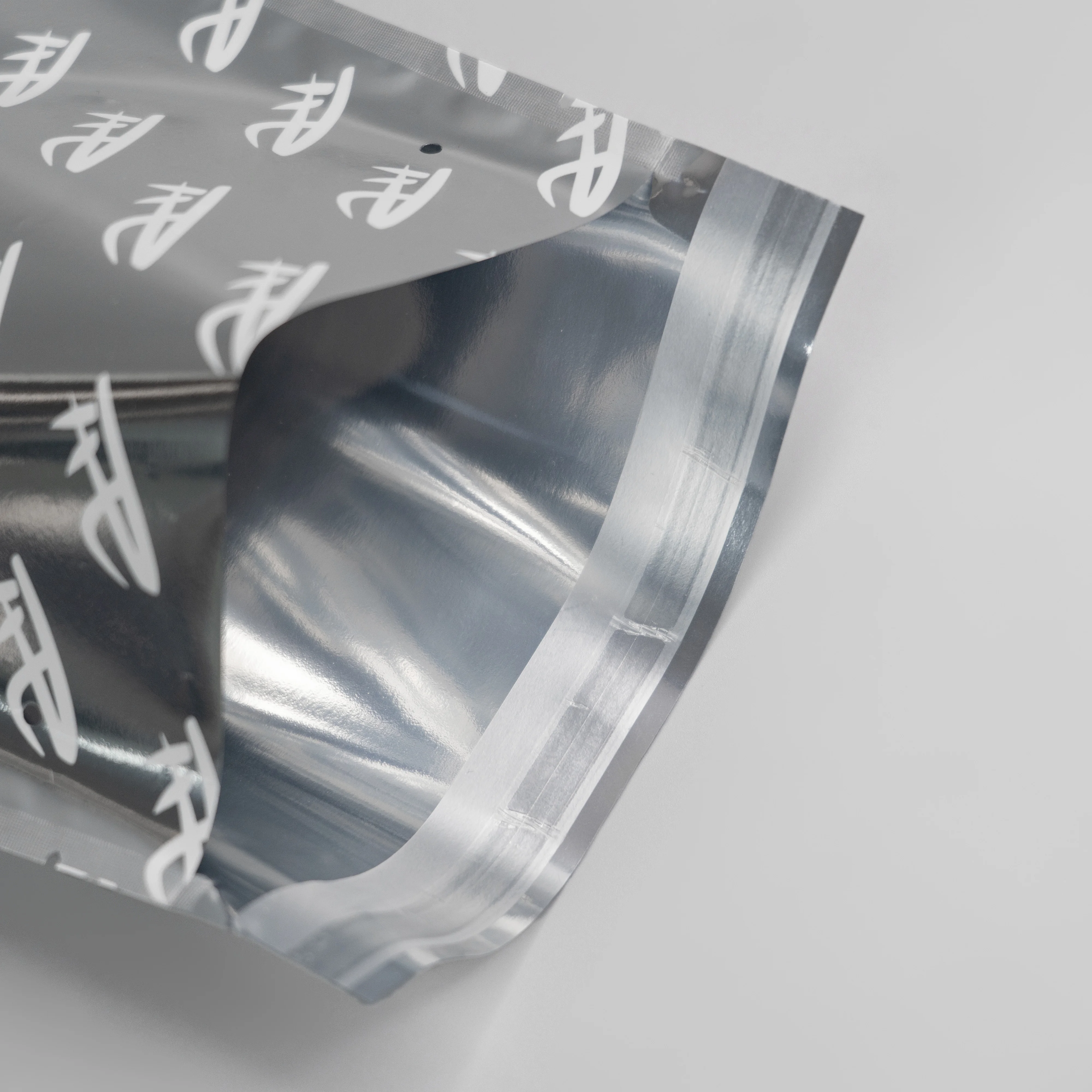 Aluminum Foil Foam Liner Bags Metallic Insulated Mailers Custom Logo ...