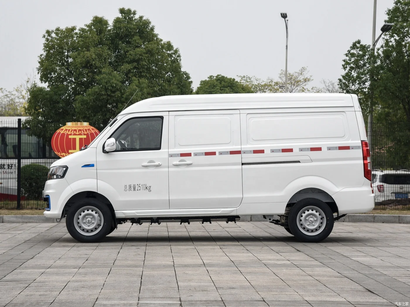 New Energy Jinbei Ev Van Mini Truck Van With Advanced Electric ...