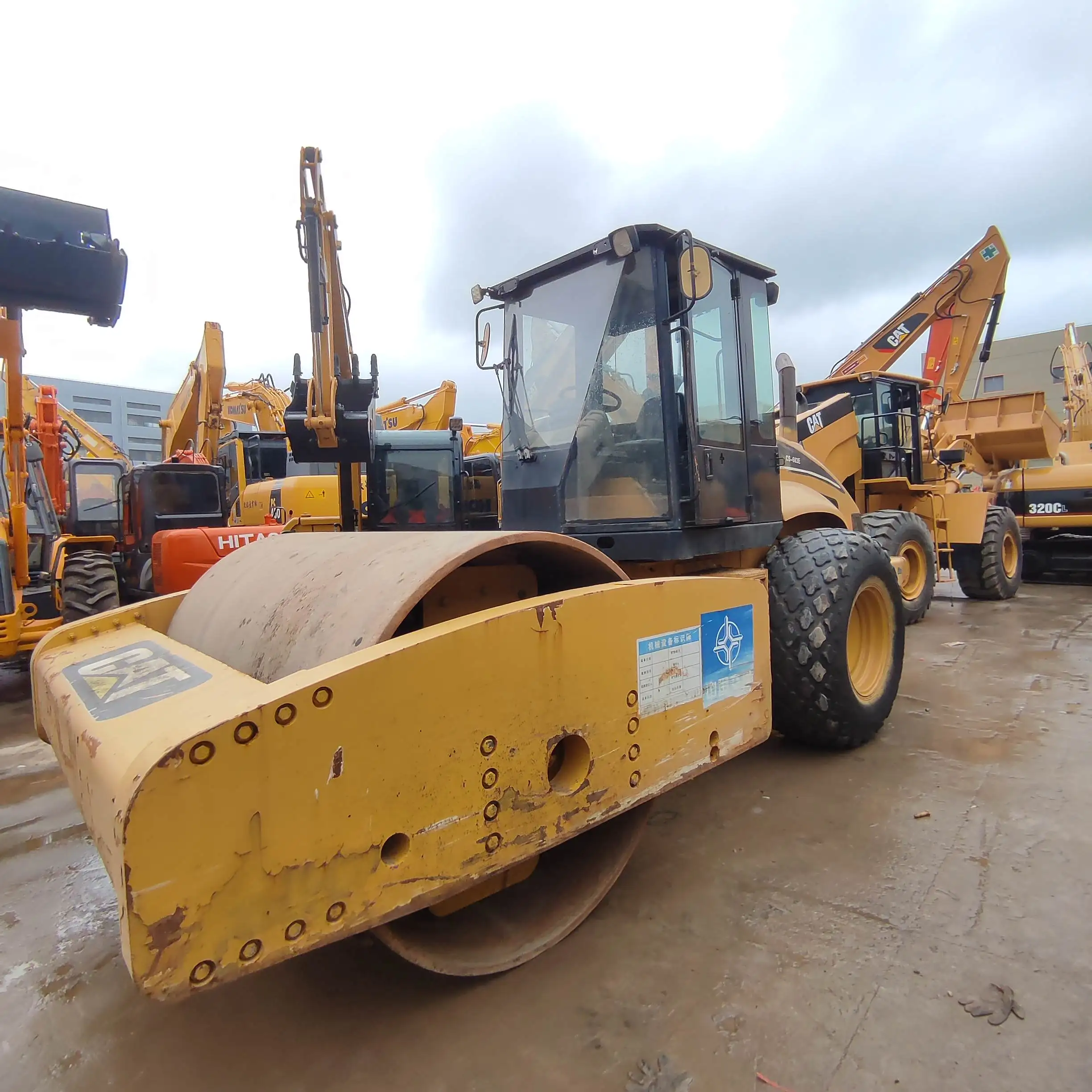 Big Power Original Caterpillar Cs-683e Used Cheap Caterpillar Roller ...