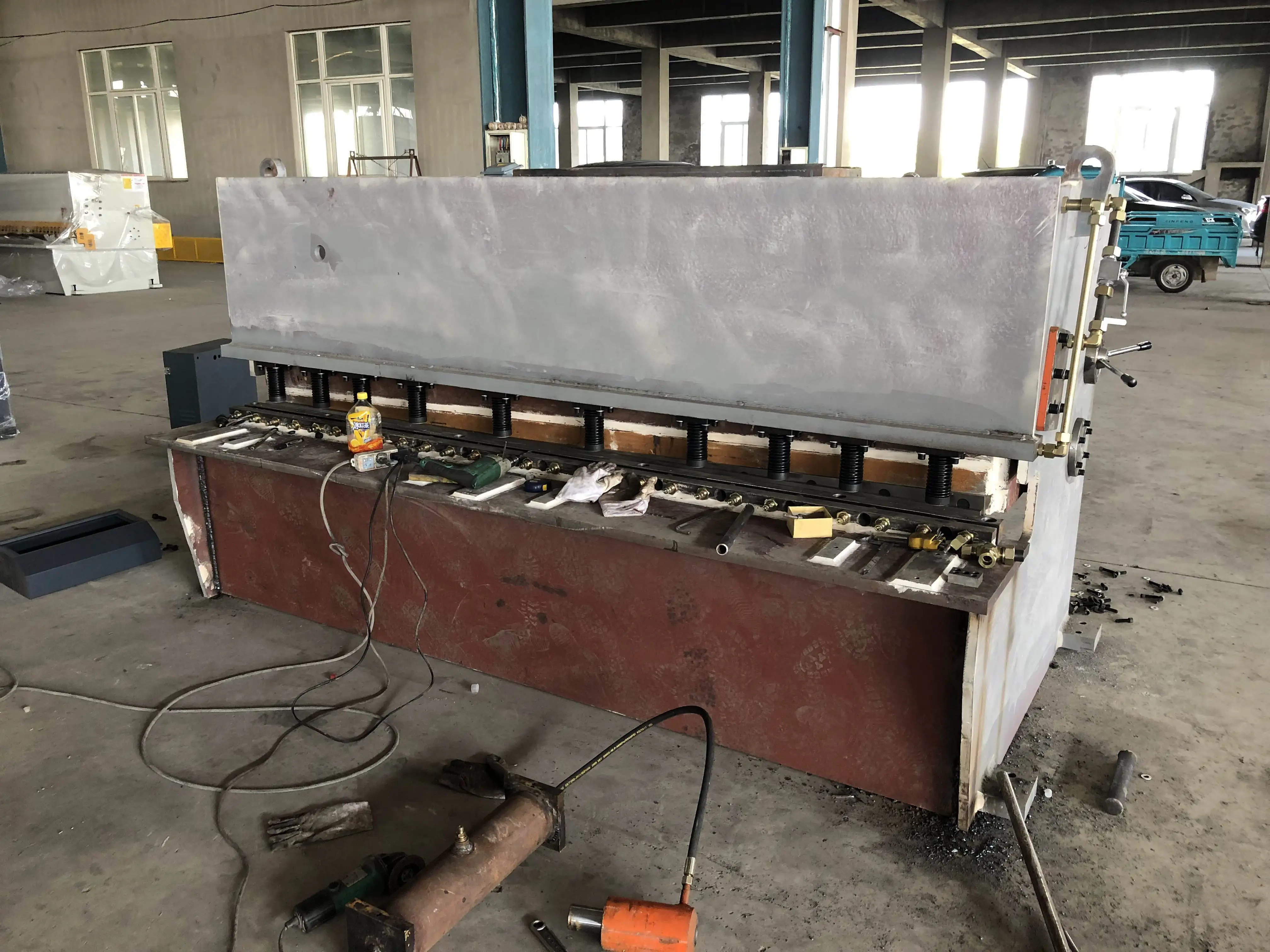 Manual,Semi-automatic And Fully Automatic Mechanical Shearing Machine ...