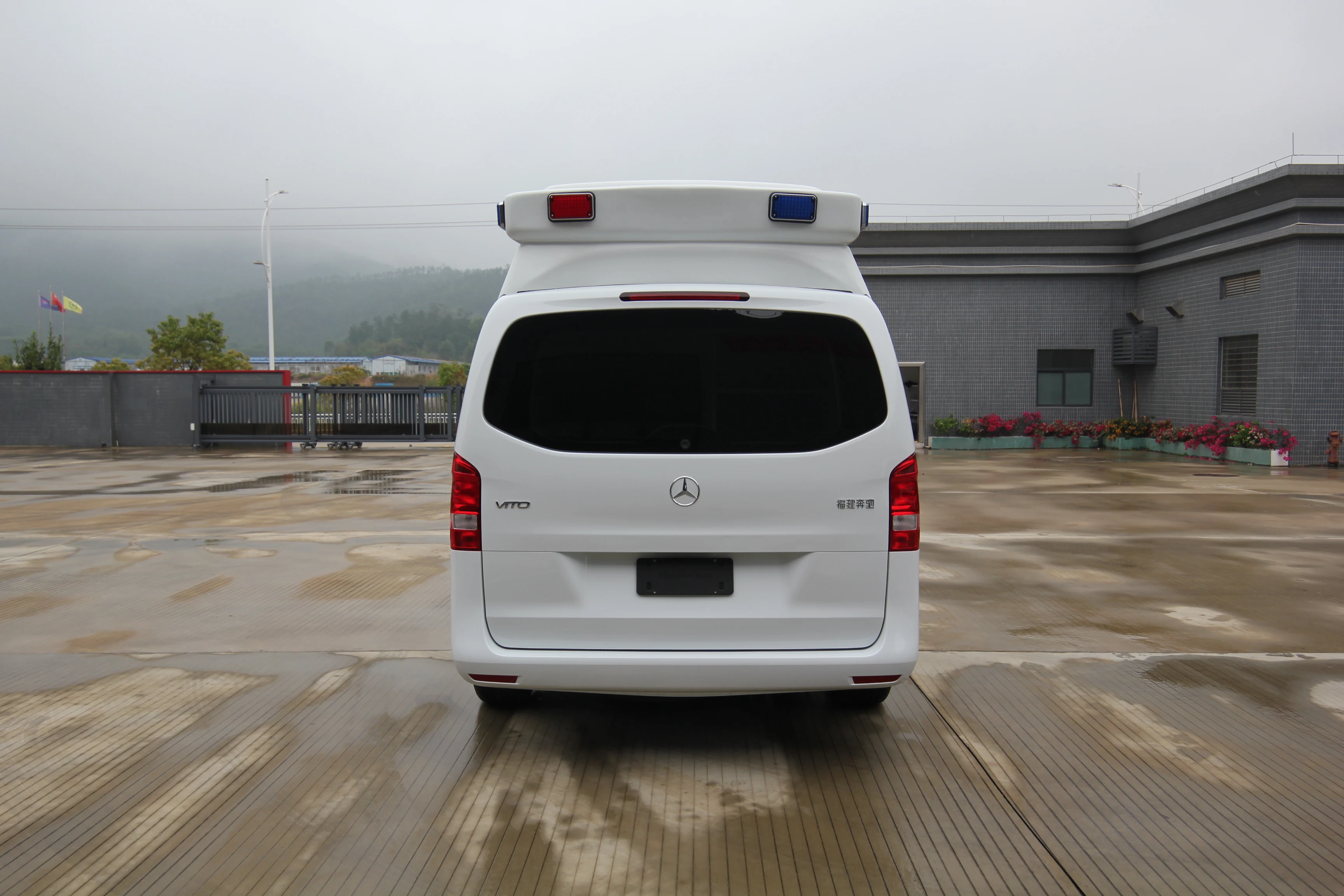 2024 New Mercedes Drone Command Vehicle - Buy Remote Control Of Drones ...