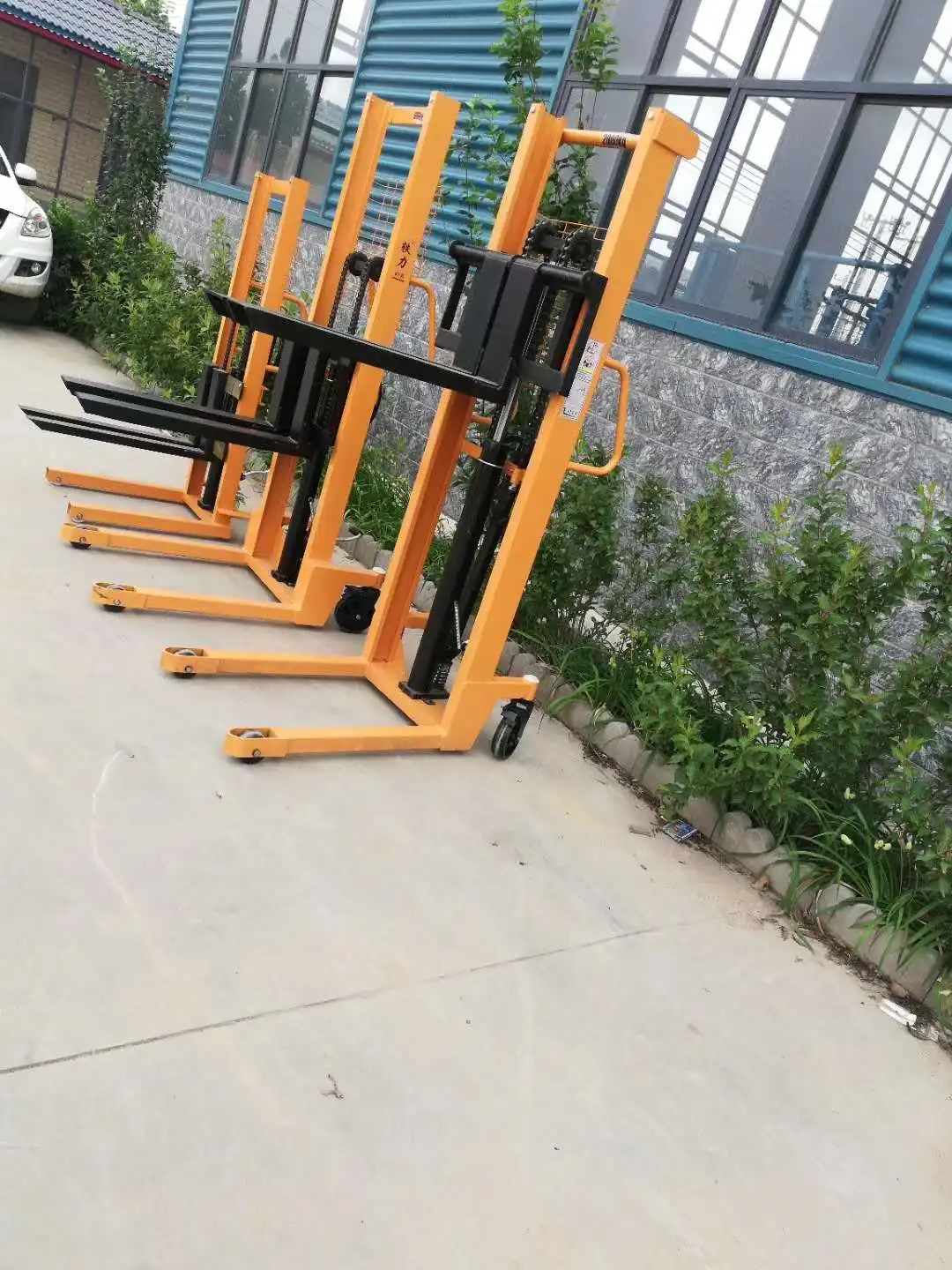 Small Manual Forklift - Efficient Hydraulic Pallet Stacker