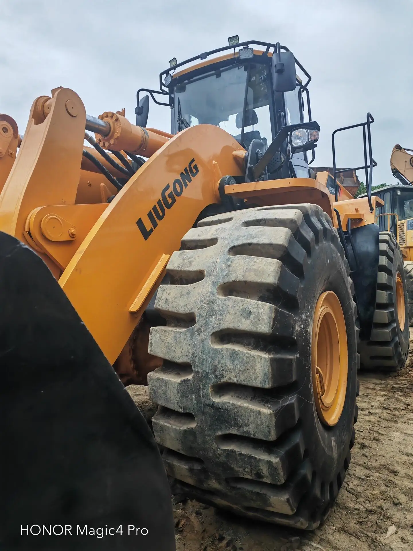 Unmatched Loading Capability: Cummins-powered Loader 890h,9 Ton Loader ...