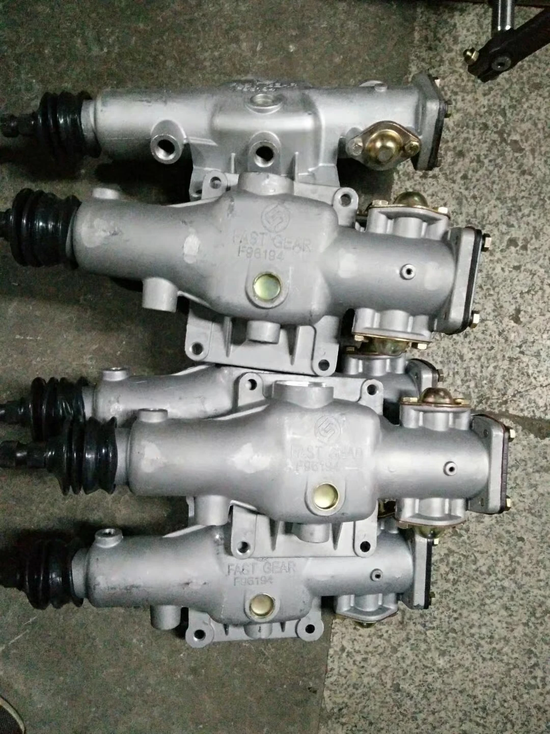 HOWO Truck Gearbox Parts - Fast Gear Box 12JS/9JS F96194