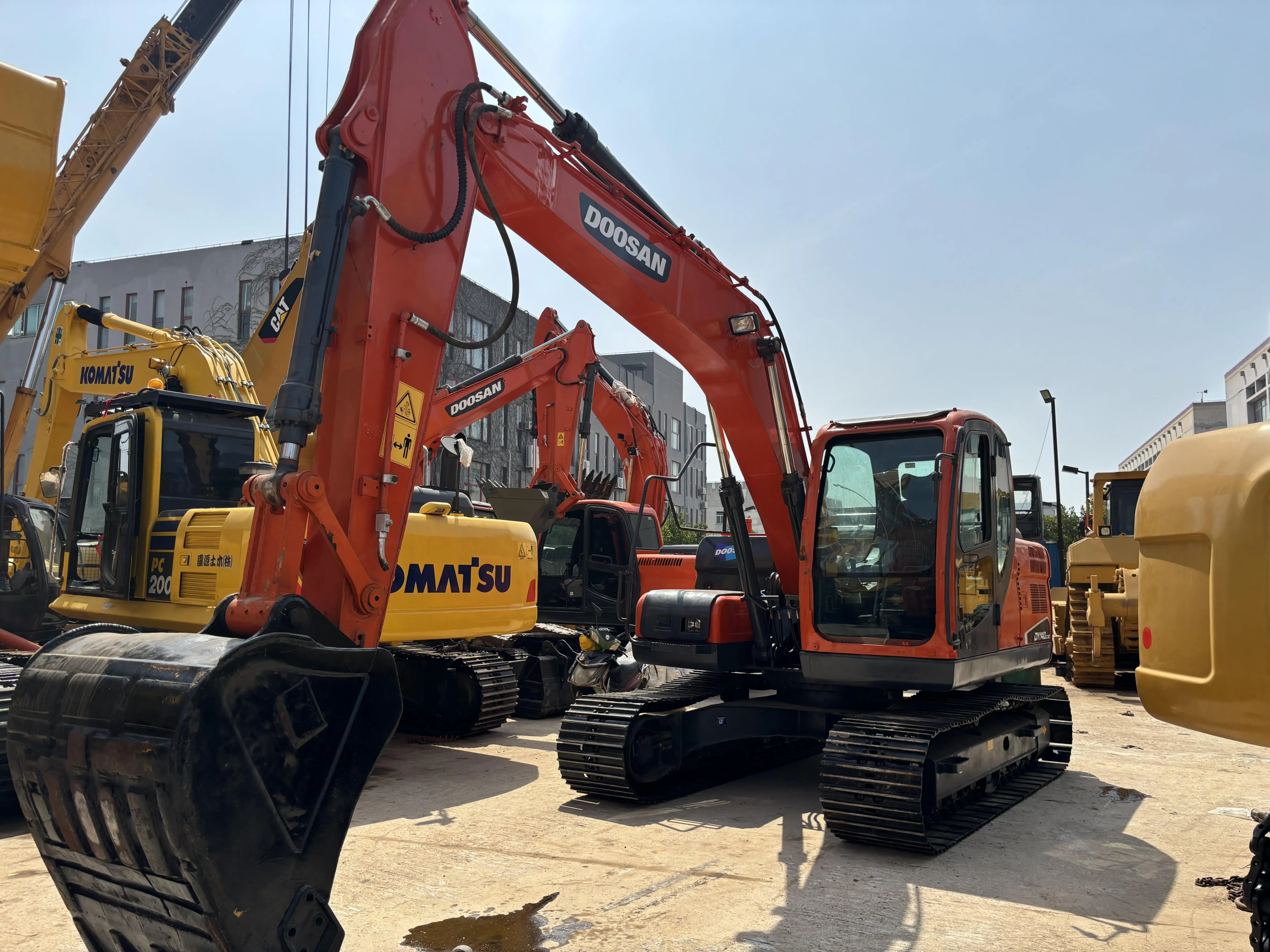 Used Doosan DX140 Excavator Dx140lc-9c Second-hand Excavators 14 Ton ...