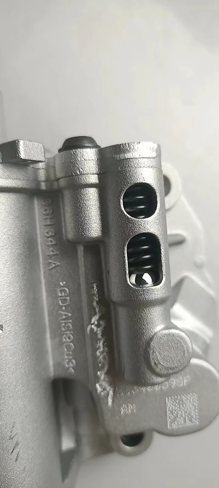 Oe No.: 06h 115 105p Ea888-ev02 Oil Pump Original Quality Original ...