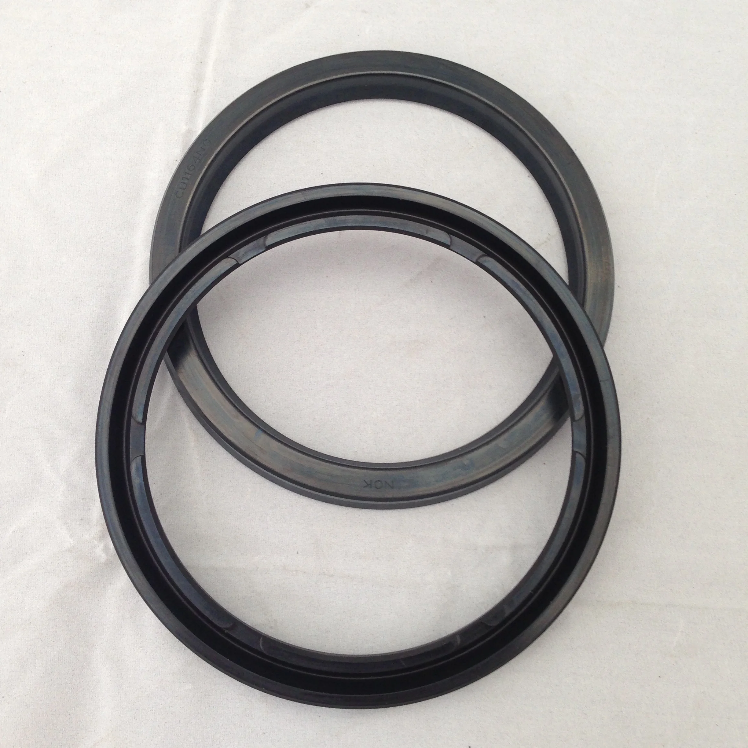 Diesel Engine Parts C4.4 Crankshaft Front And Rear Oil Seal 2418f437 ...