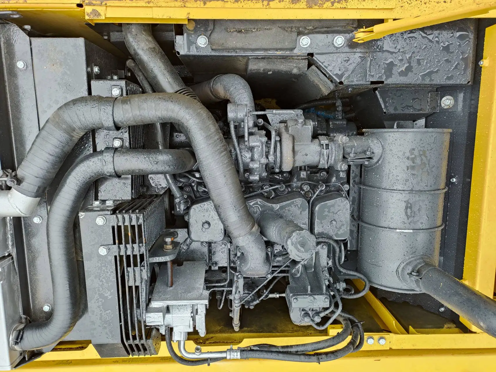 Second-hand Earthmover Pc160 Original Excavator With Original Engine ...