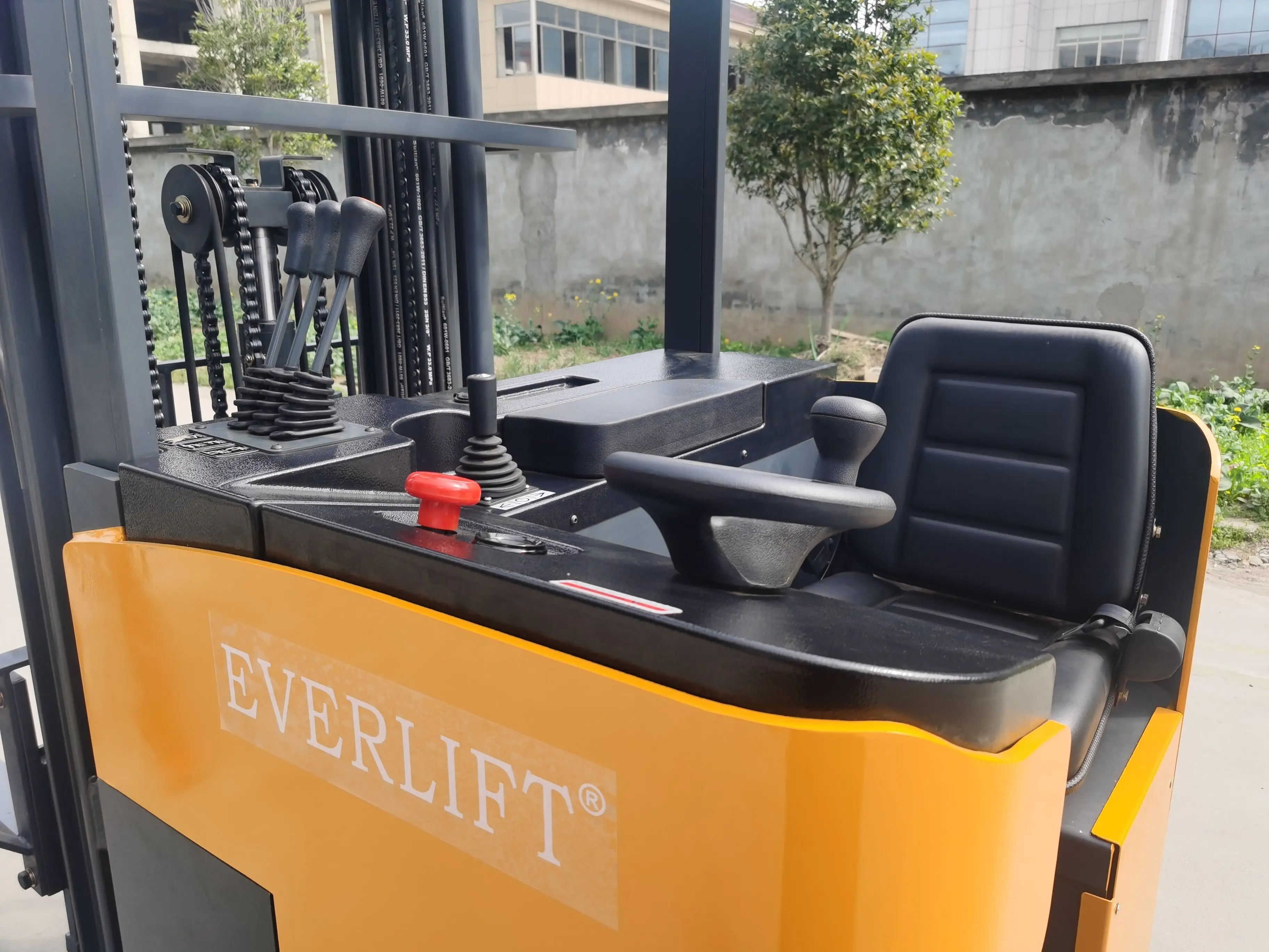 Everlift Reach Truck Forklift 1.5t 2t Electric Reach Truck Stand And Seated Forklift Truck With ...
