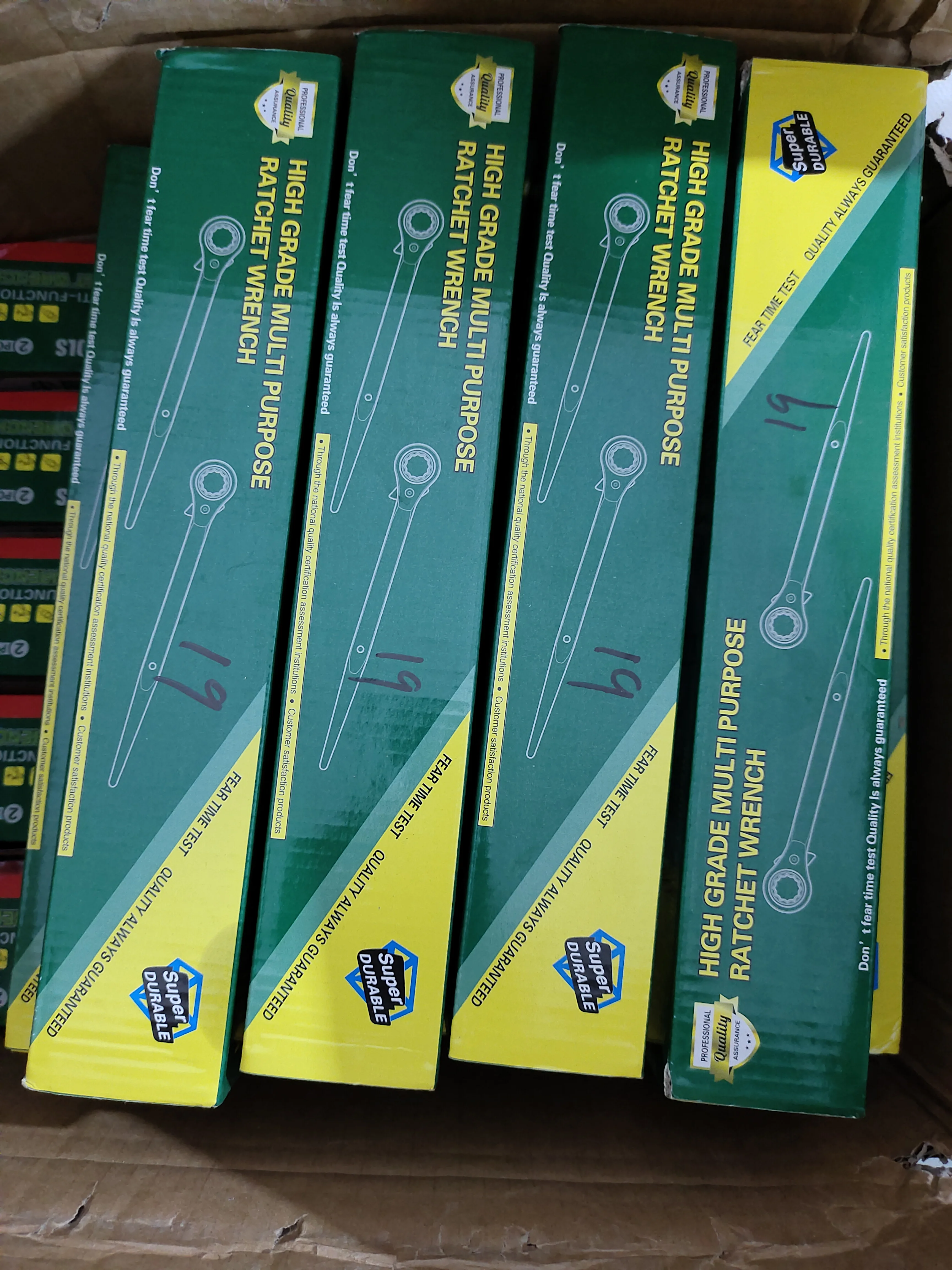 IMPA 611031 - High Quality Single Head Ratchet Wrench 19MM