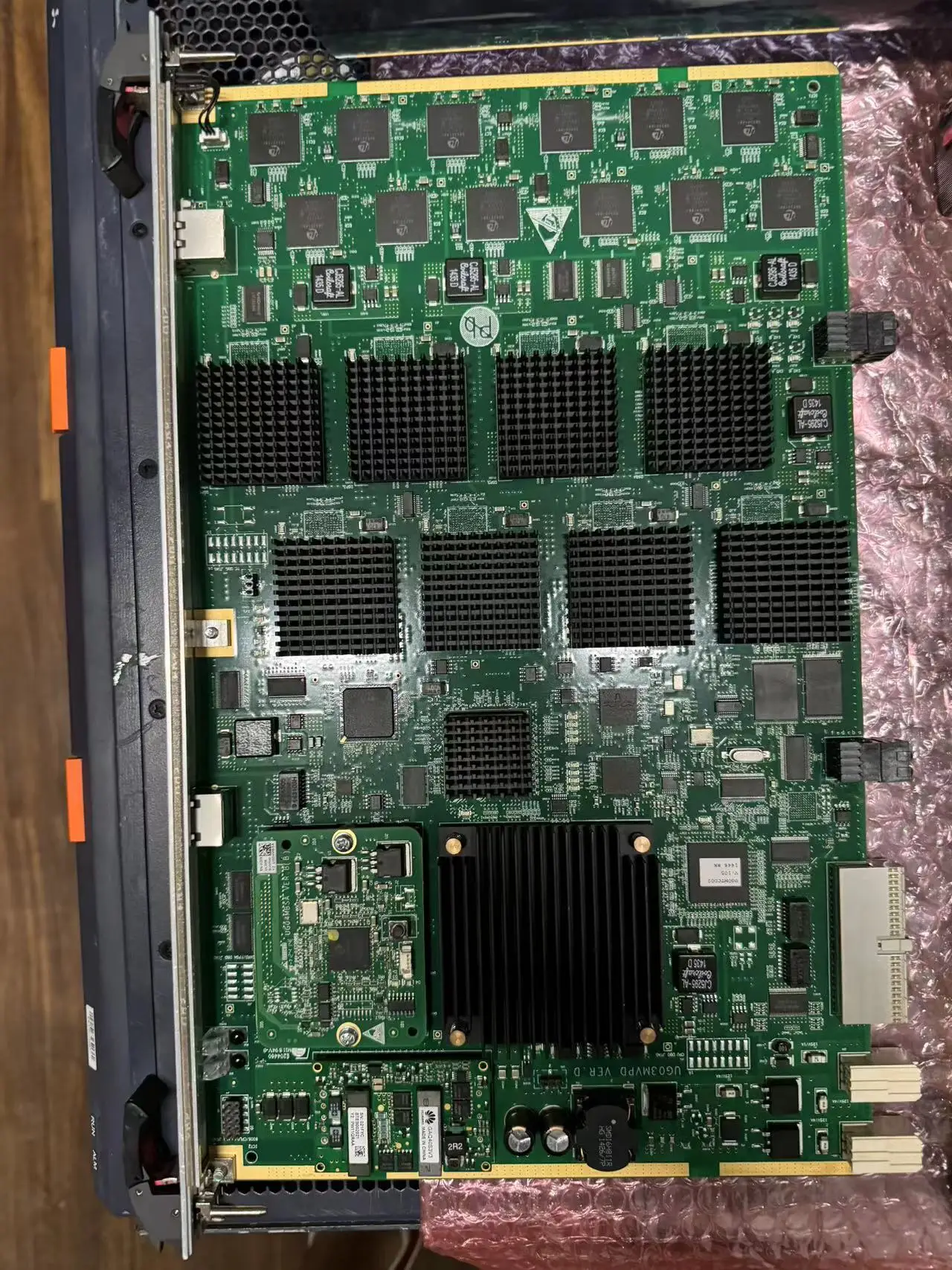 Huawei Umg8900 Mvpdc 03056074 (3ktc+2kec) 03052950 (3ktc) 03052735 ...