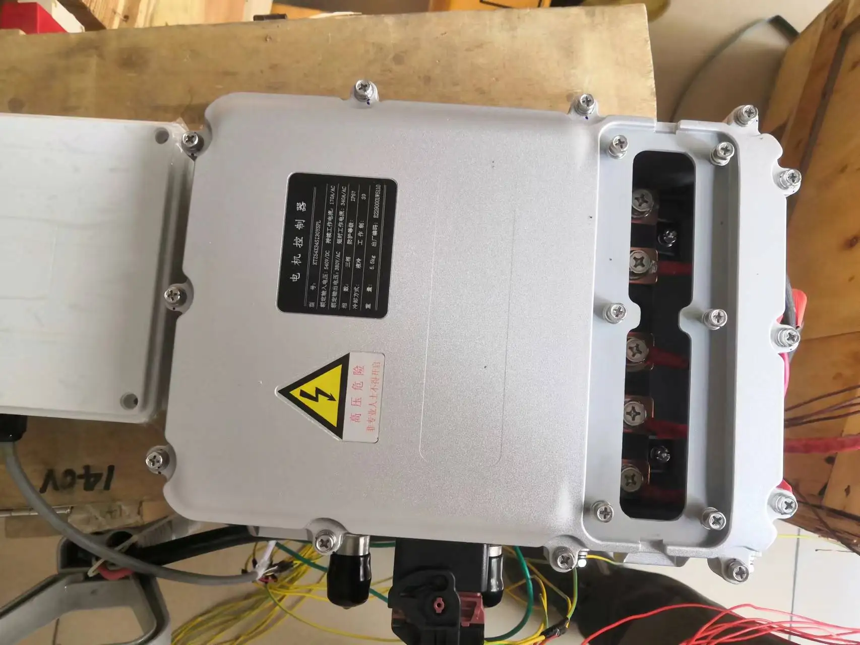 3 Tons 100kw Electric Motor Kit for EV Car Conversion