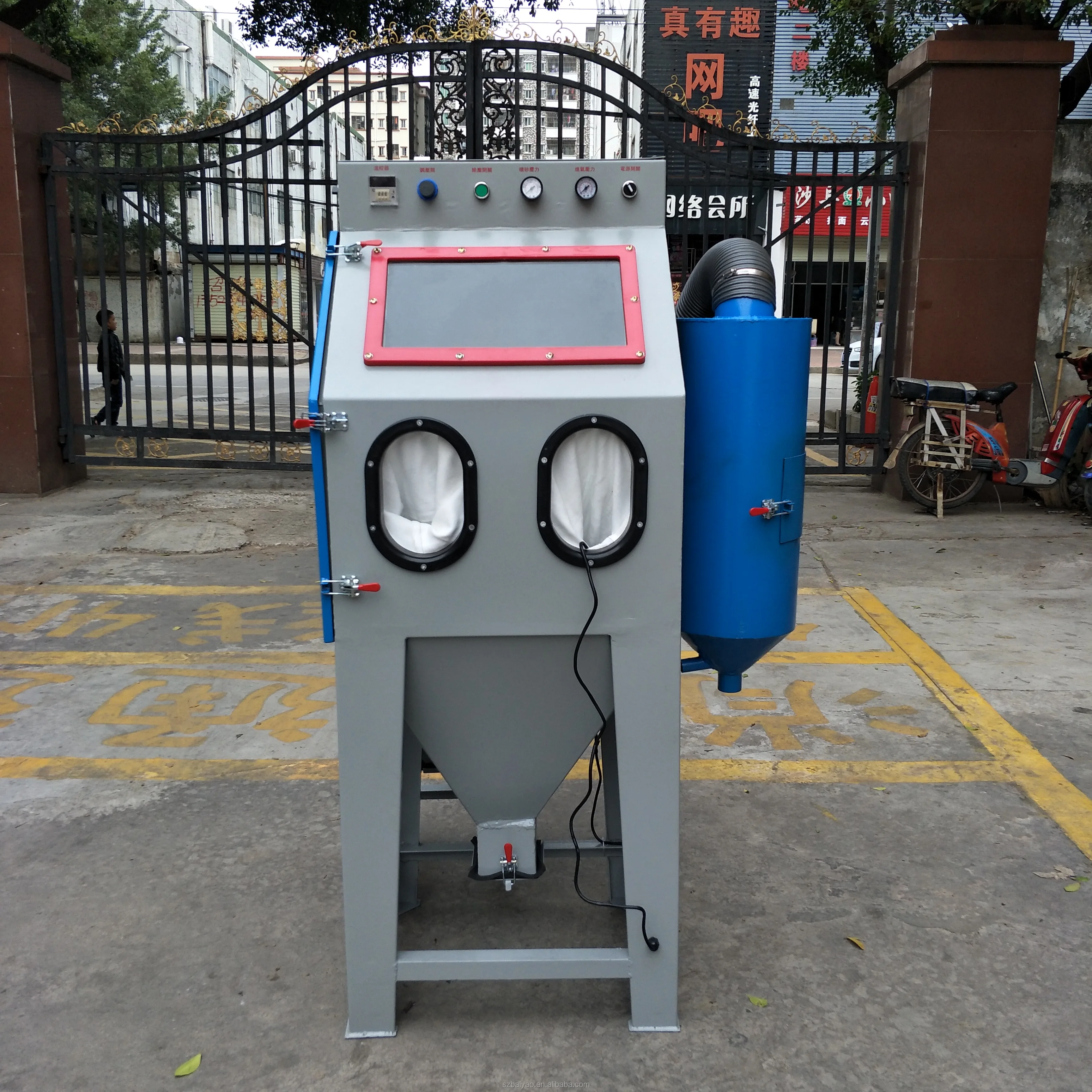 Mini Sandblasting Cabinet - Efficient Rust Remover