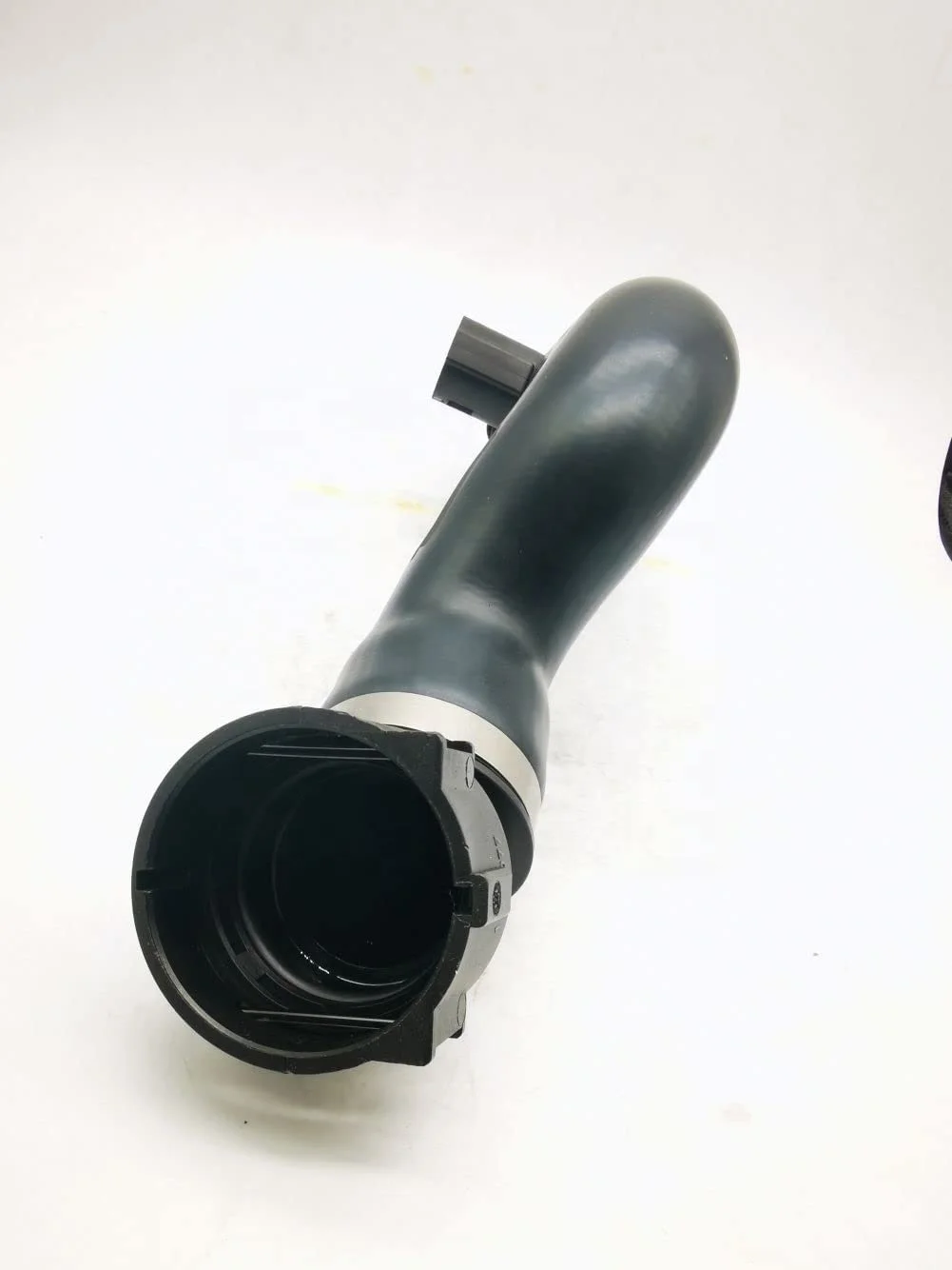 Car Parts Lower Engine Radiator Coolant Hose Water Pipe 17127521778 for ...