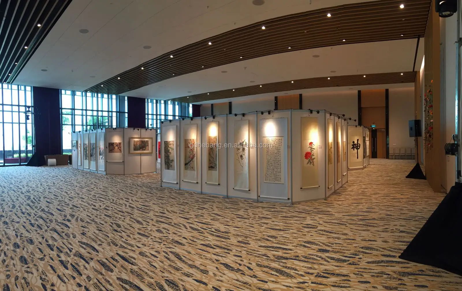 Portable Partition for Art Trade Show - Durable & Versatile