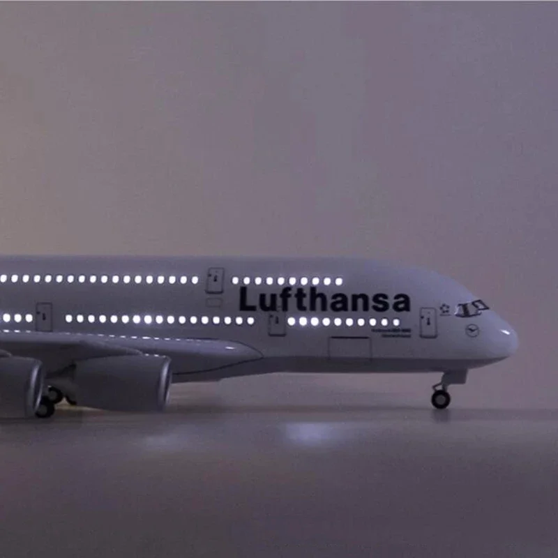1:160 Scale A380 Model Airplane - LED Lights & Plastic Diecast