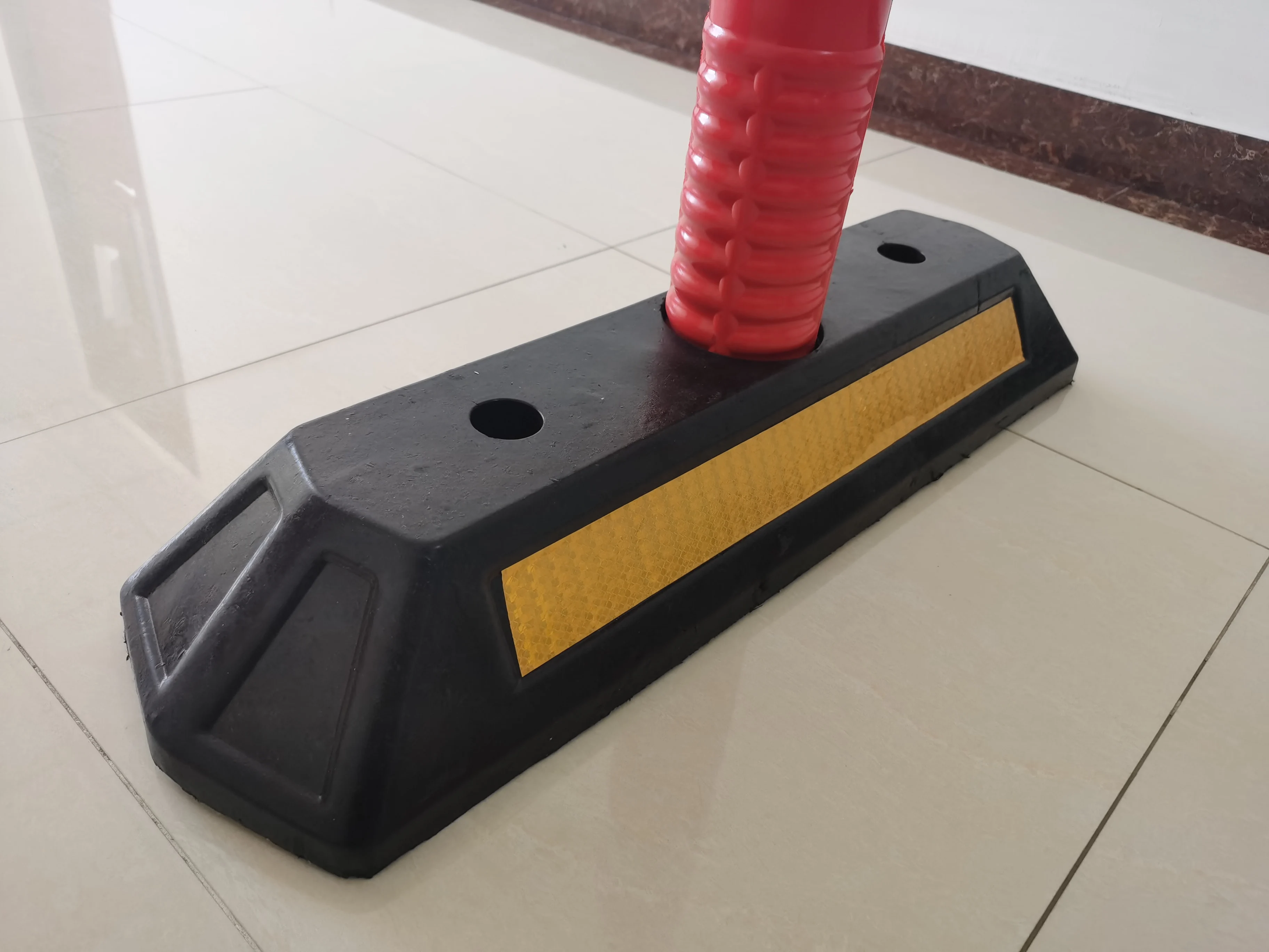 Road Barriers Traffic Lane Separator Divider Delineators - Buy Lane ...