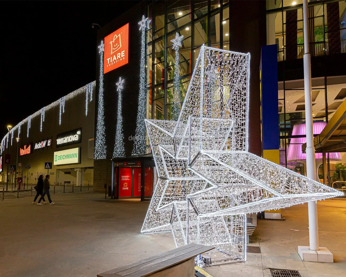 Giant Christmas Star - LED Lighting Solutions for Holidays