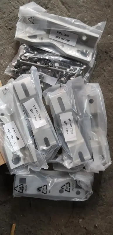 ERICSSON SXK 125 0245/1 - Un Used Mounting Kit - 1000 Pieces