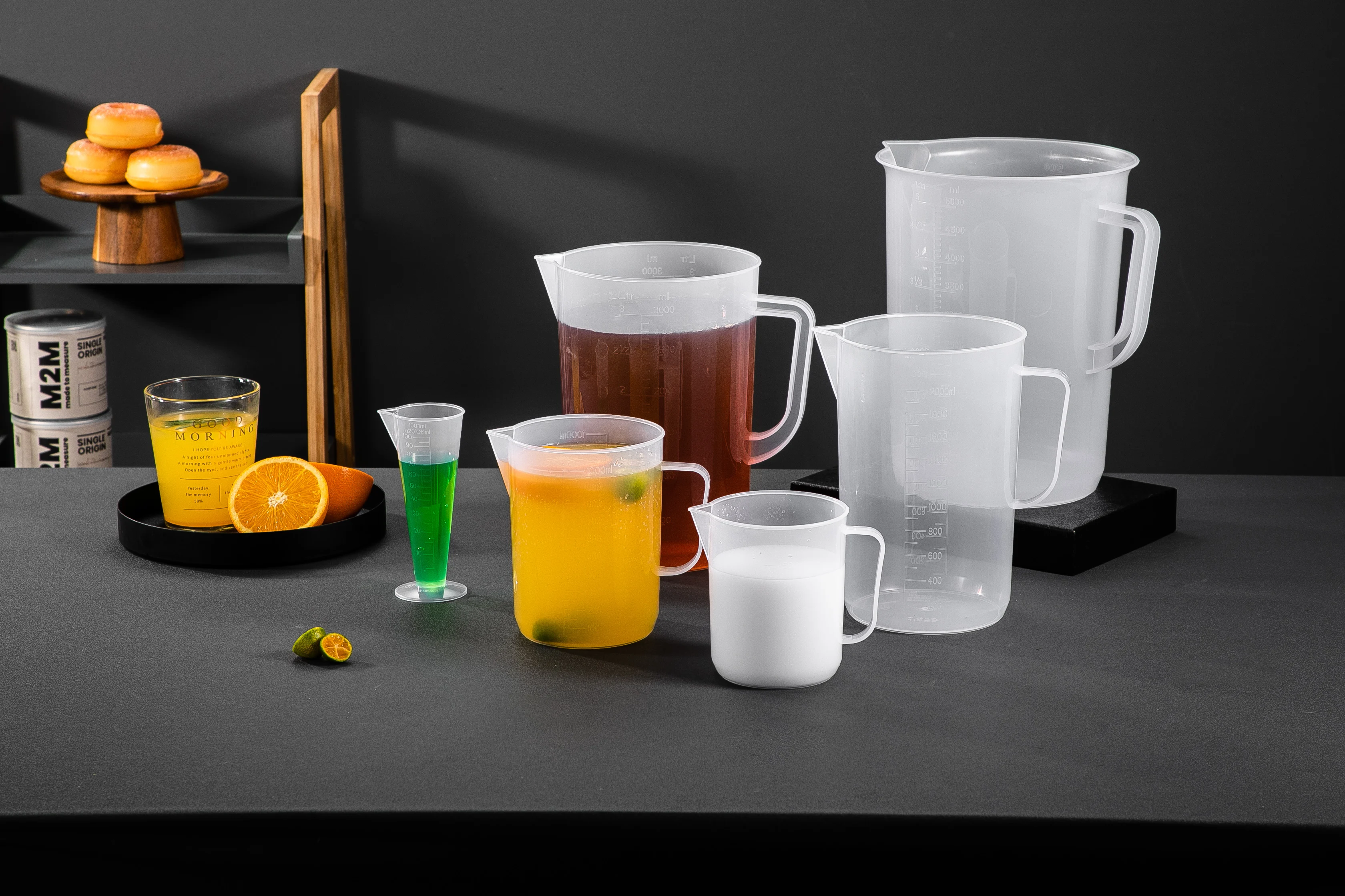 Graduated Plastic Liquid Measuring Cup/jug With Handle - Buy Plastic ...