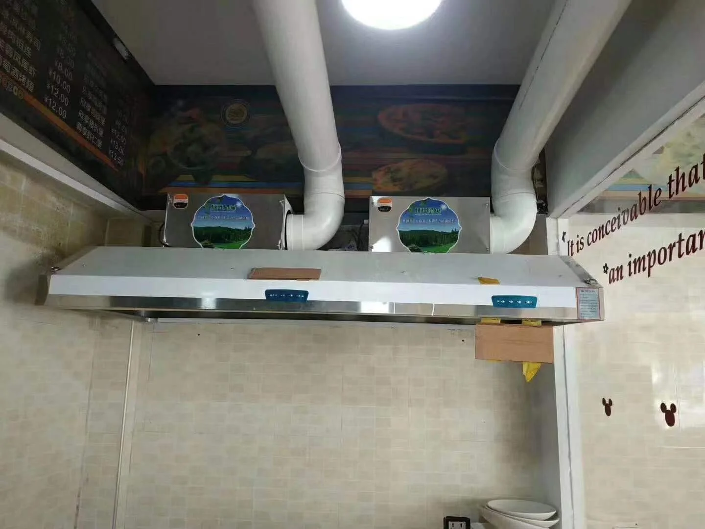 Downdraft Range Hood - Efficient & Quiet Kitchen Appliance