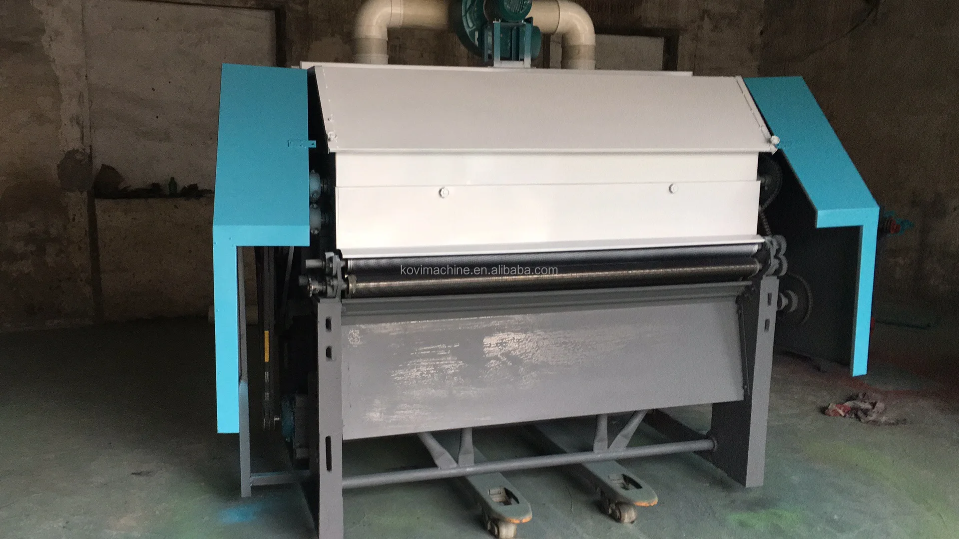 Équipement de traitement de la laine de mouton, machine à peigner ...