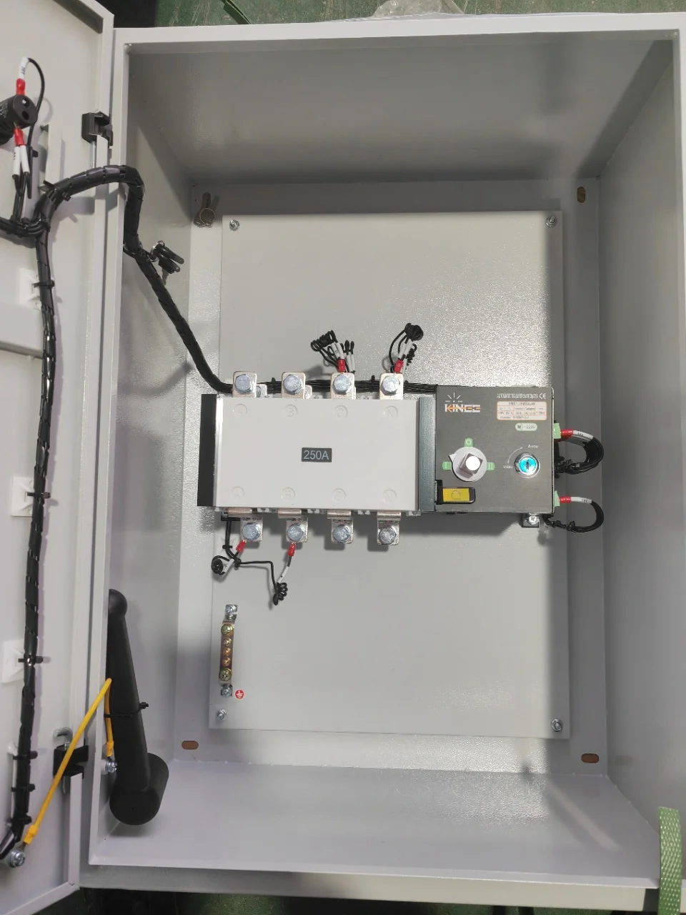 KINEE 4P 250A ATS - Efficient Power Distribution Equipment
