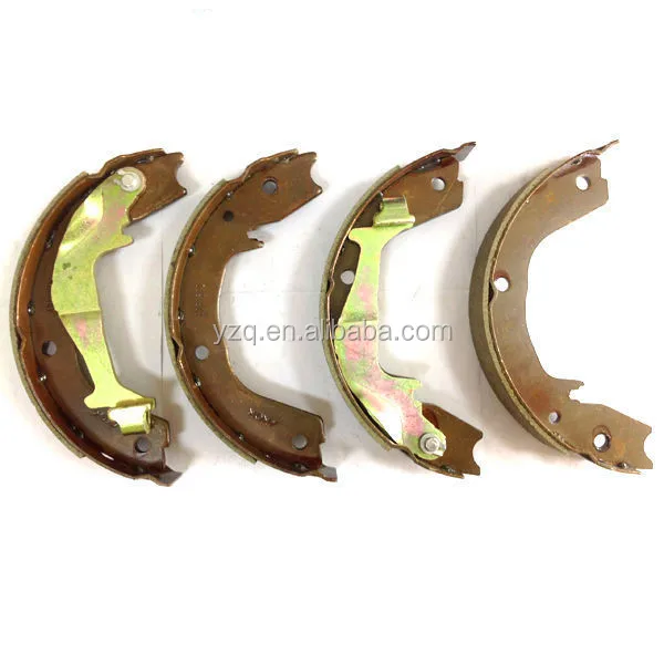 Mitsubishi Pajero 4M41 Brake Shoes - MN150861 & MN186248