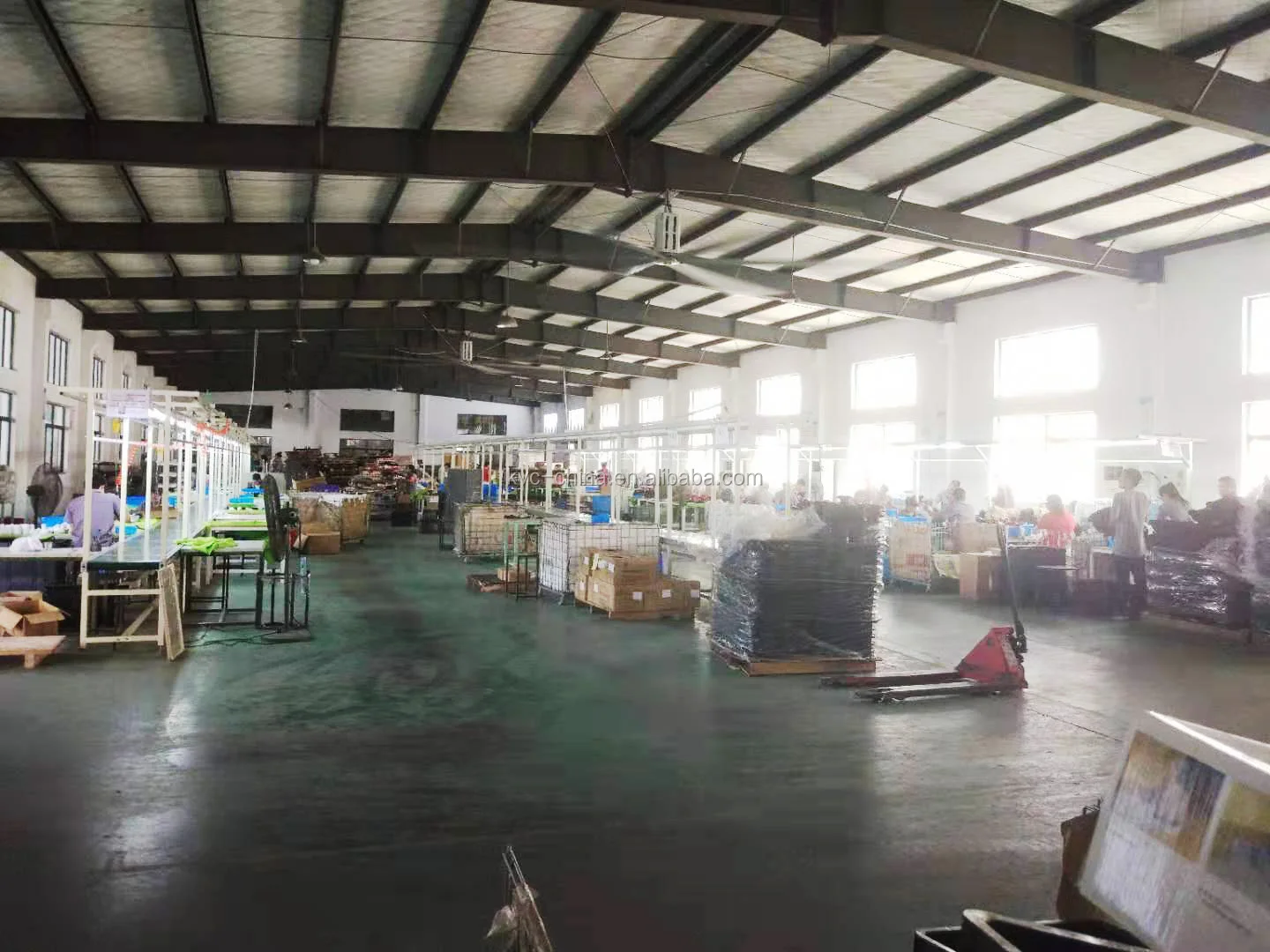 Cordless Electric Scrubber - Efficient Cleaning Solutions