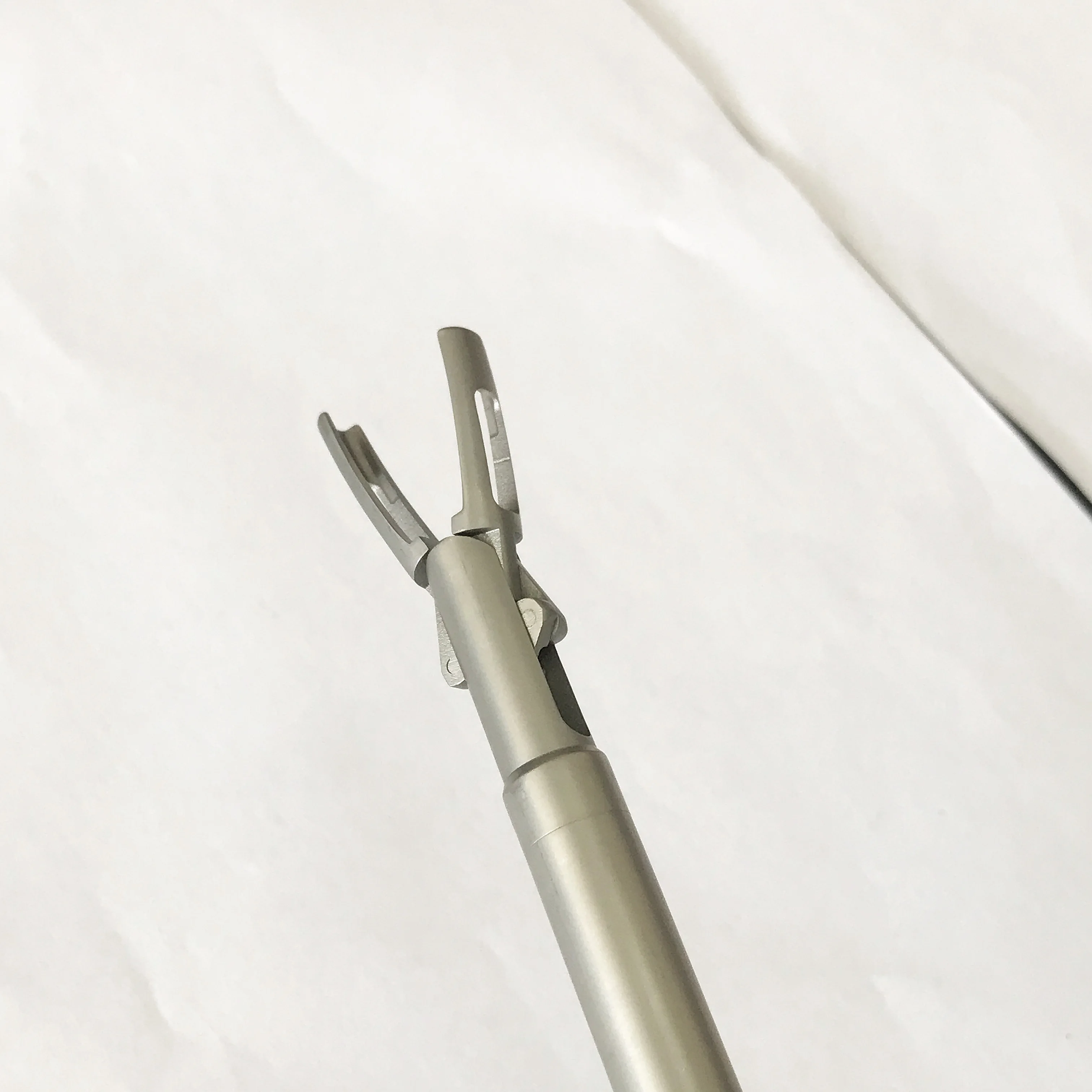 Laparoscopic Forceps Reusable Bulldog Hemostatic Clips Medical Curved ...