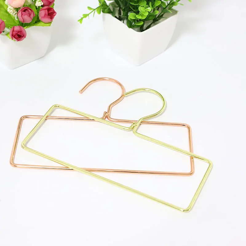 Round Rectangle Shape Gold Color Metal Wire Scarf Display Hanger ...