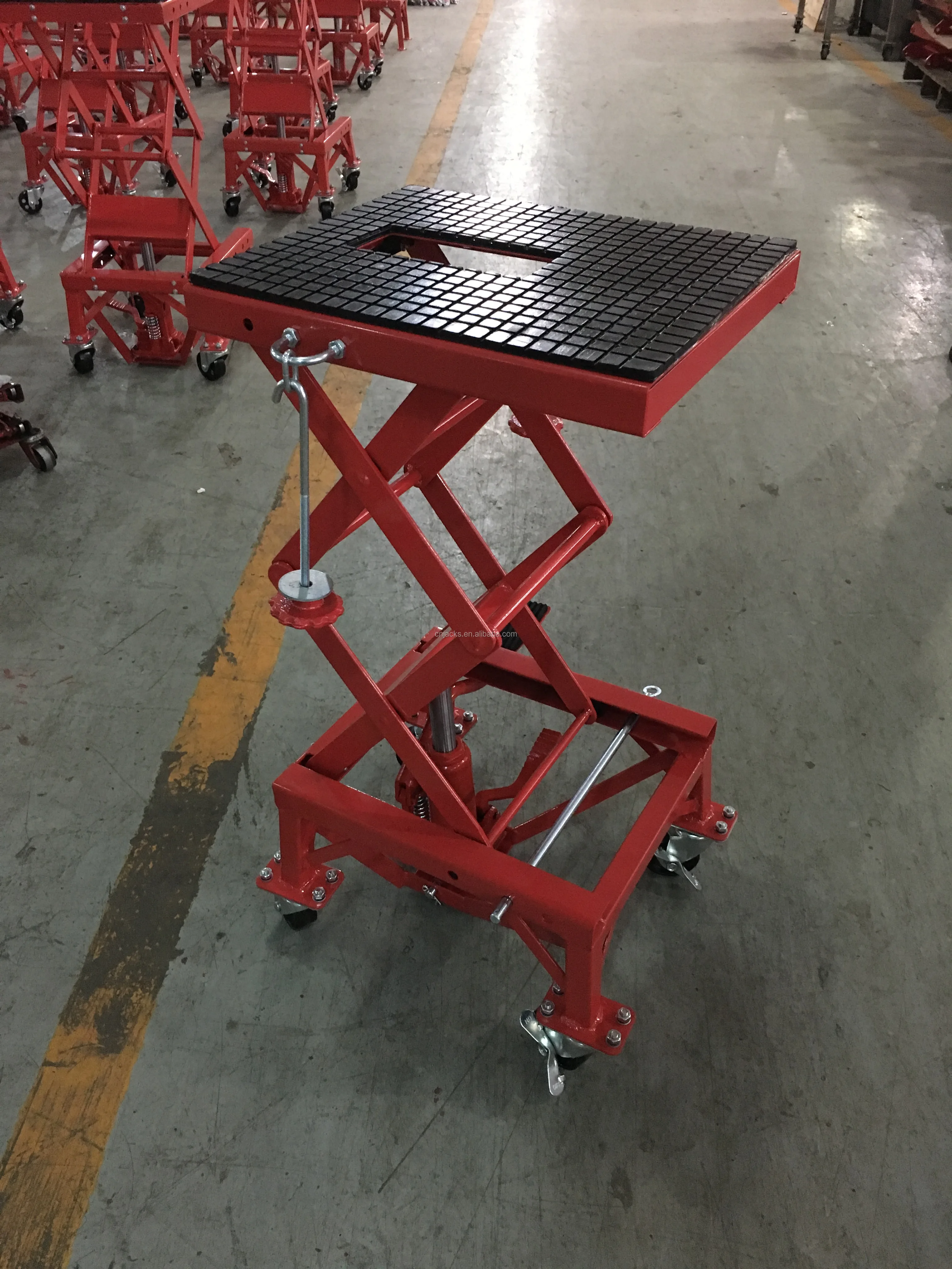 300lbs Hydraulic Motorcycle Lift Table With Lifting Height From 350mm ...