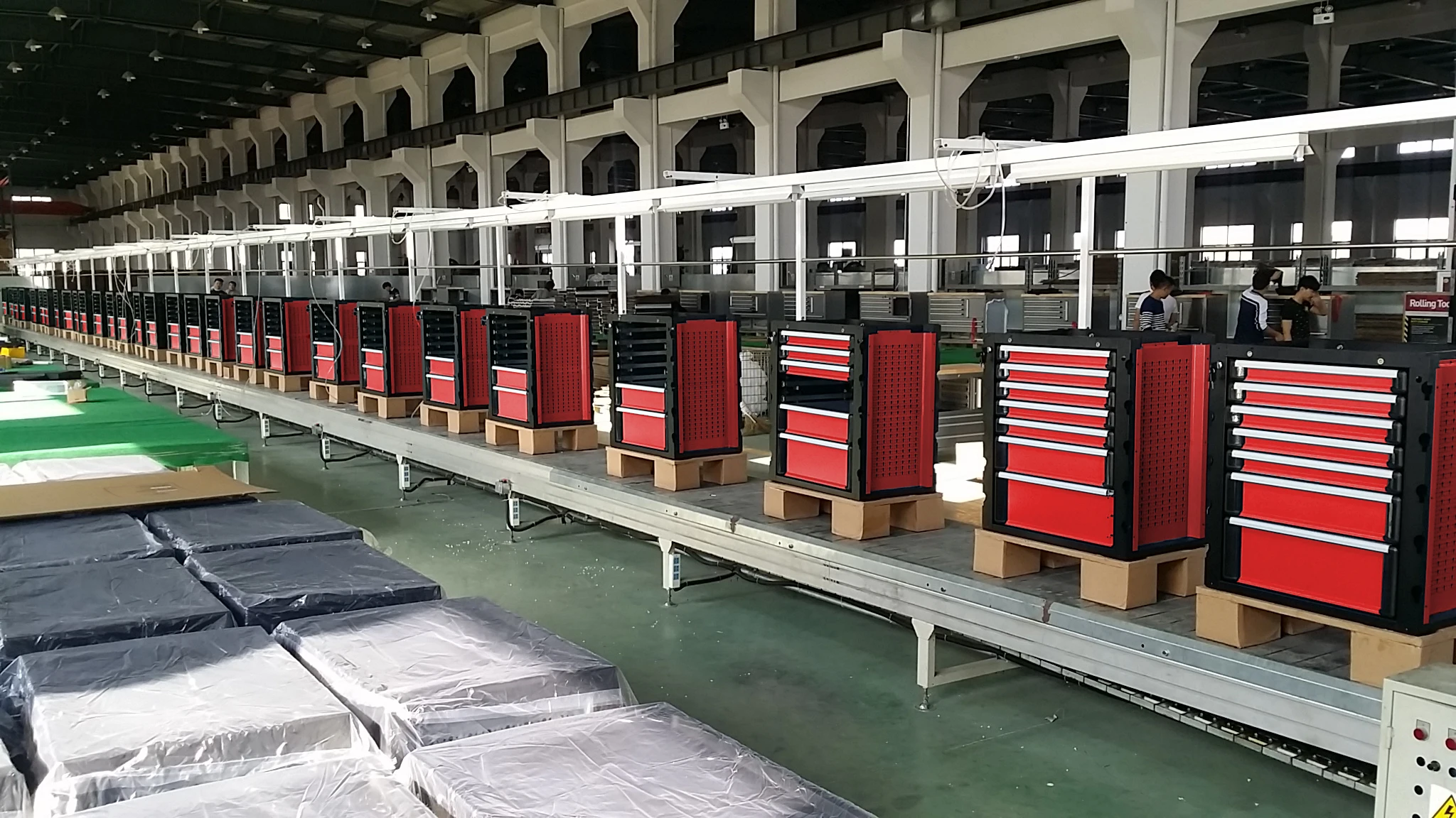 72 Inch US General Tool Box - Durable & Versatile Storage