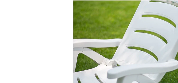 M-design Outdoor Furniture - White Plastic Pool Lounge Chairs
