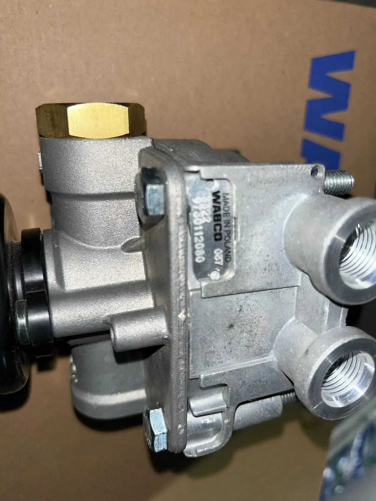 Wabco 9730112080 124544 425444 41211072 Relay Valve Kamaz 5490 54901 ...