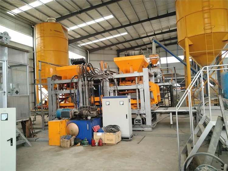 QT10-15F Plastic Recycle Bricks Making Machine - High Efficiency