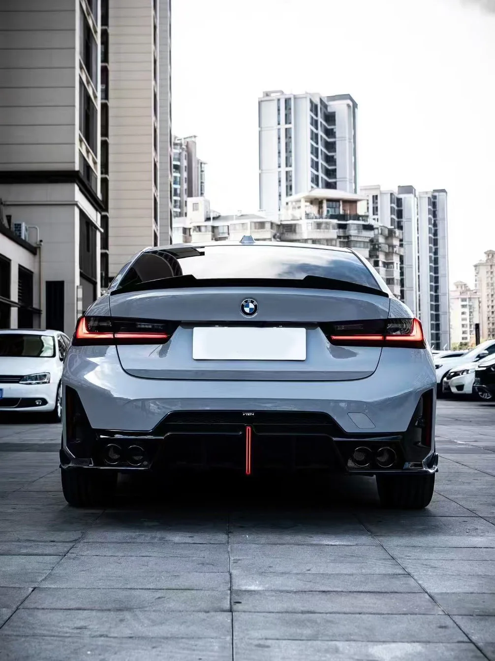 VTEN Style Body Kit Rear Diffuser Spoiler LED Light for BMW 3 Series ...