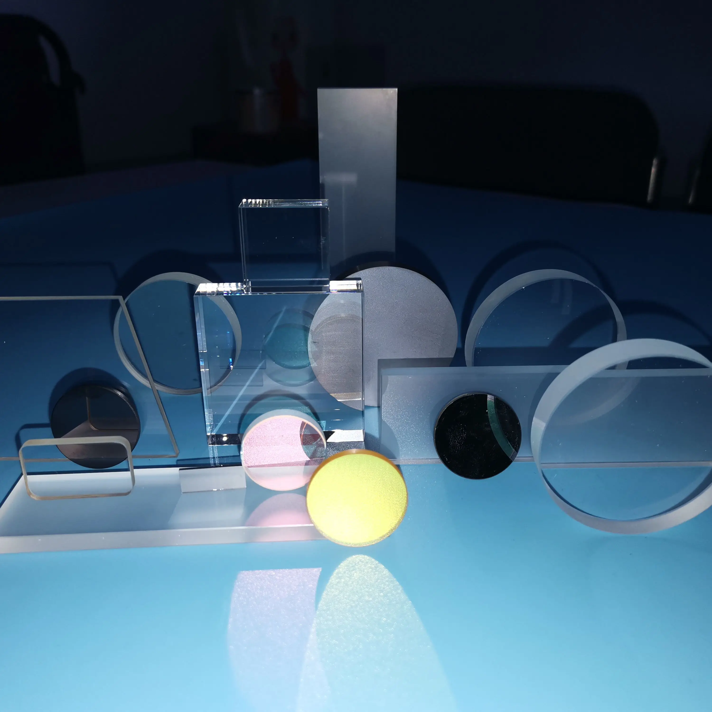 Sapphire Crystal UV VIS IR Pass Round Protective Window