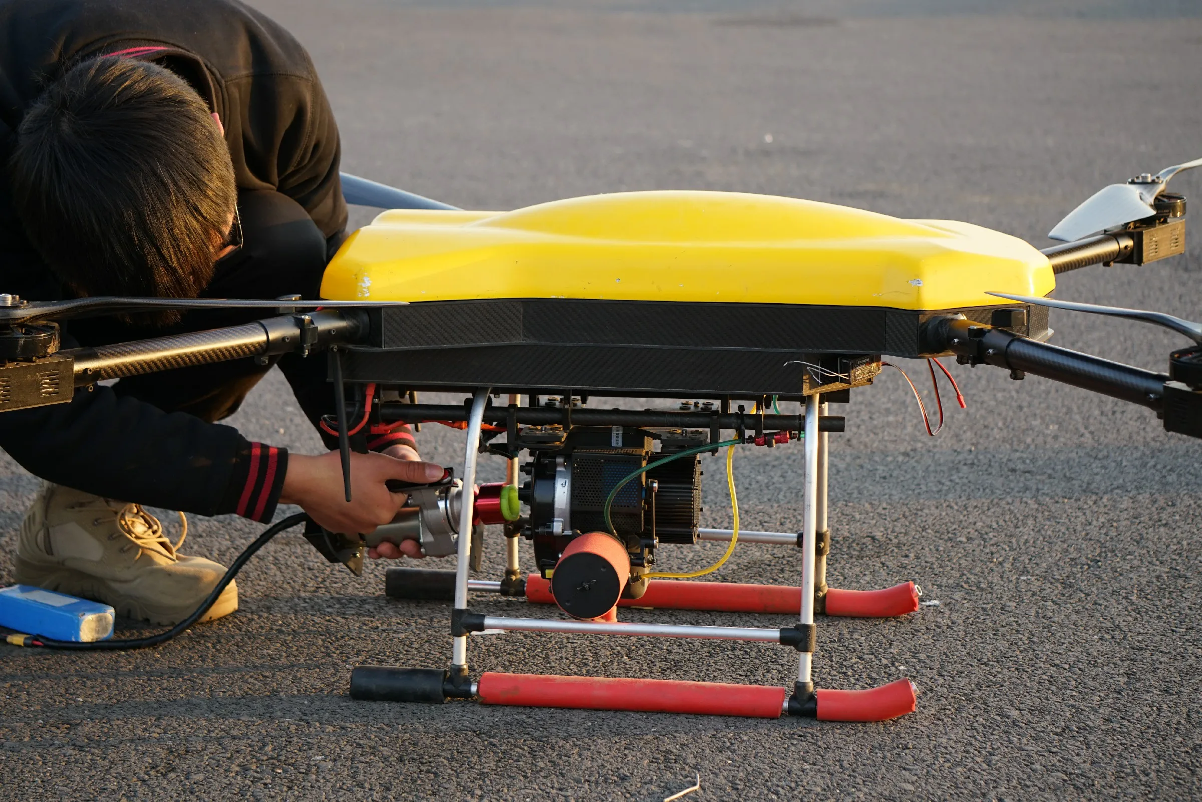 Hc-330h Four-rotor Hybrid-electric Drone And Uav For Surveying ...