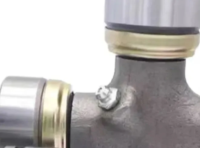 WOPU Howo A7 Truck Chassis Transmission Accessories New Universal Joint ...