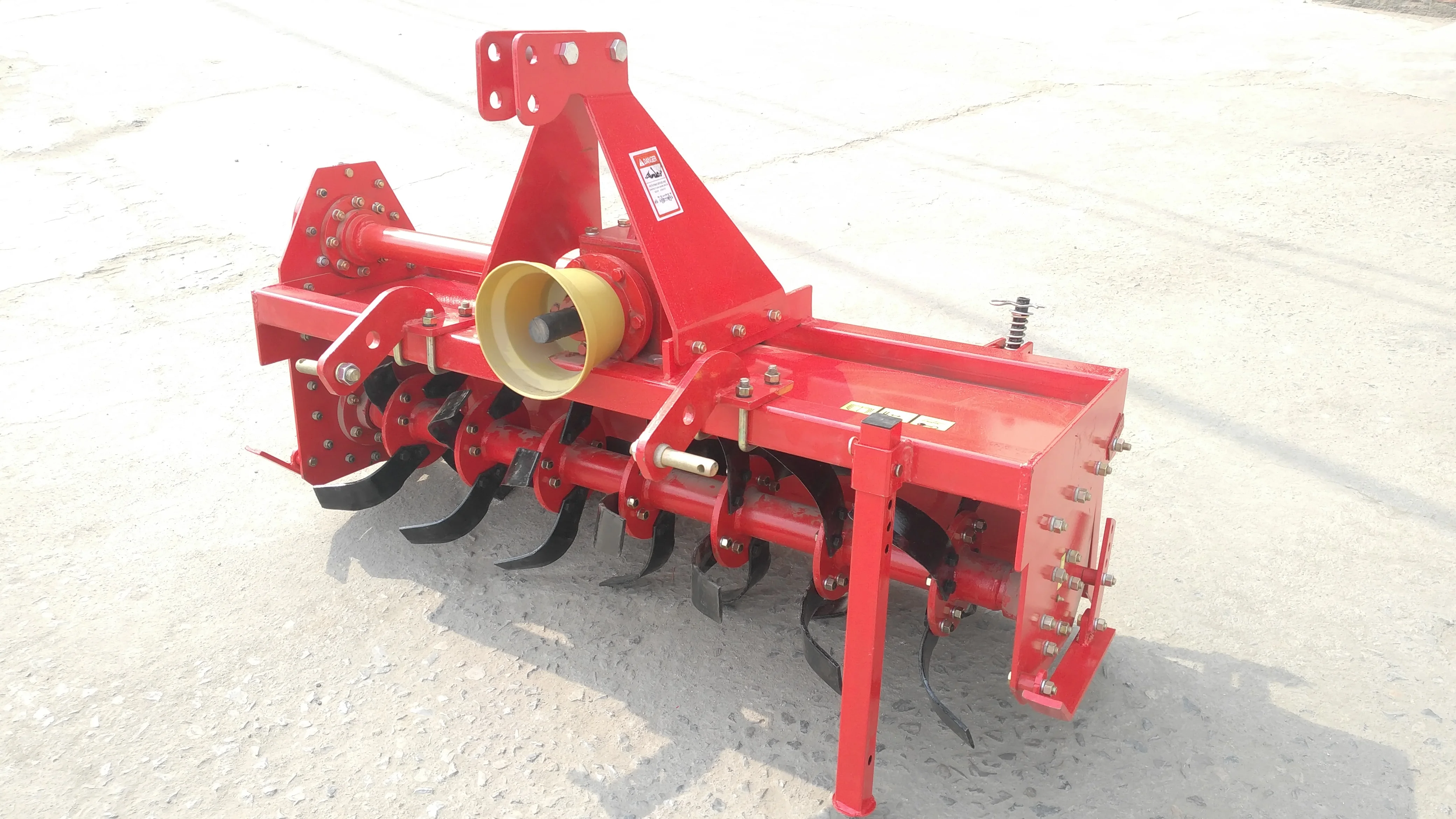 TL-140 Rotavator - Durable and Efficient Soil Cultivator
