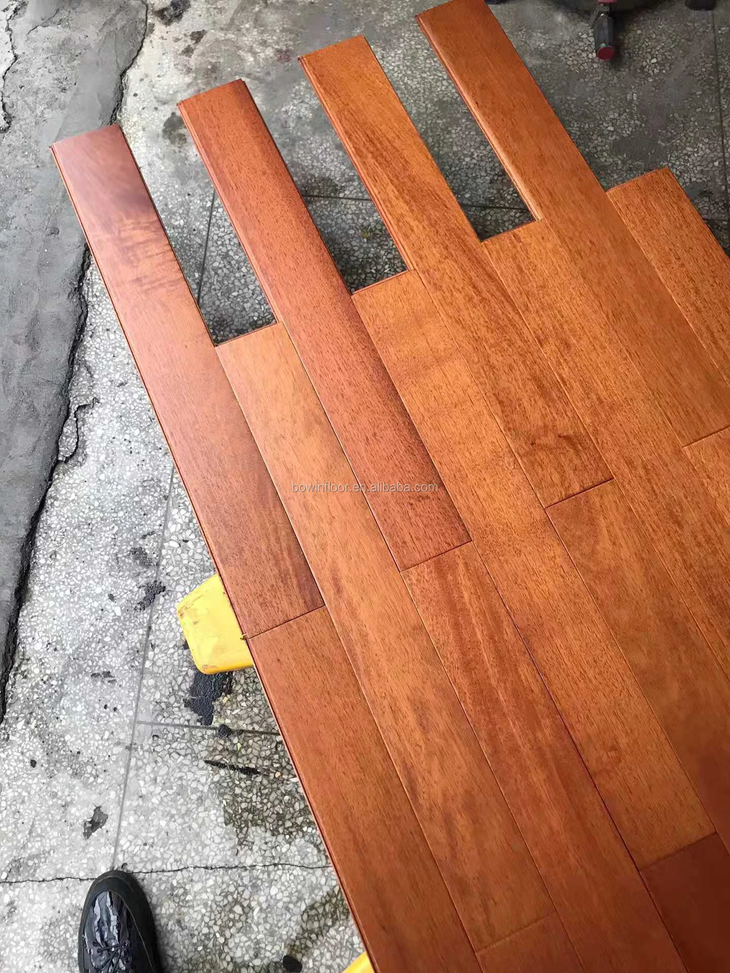 Low Price Click Lock Taun Full Solid Wood Flooring