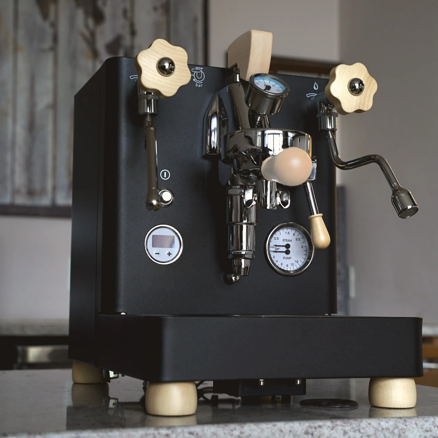 Lelit Bianca V3 - Premium Espresso Machine for Home & Business