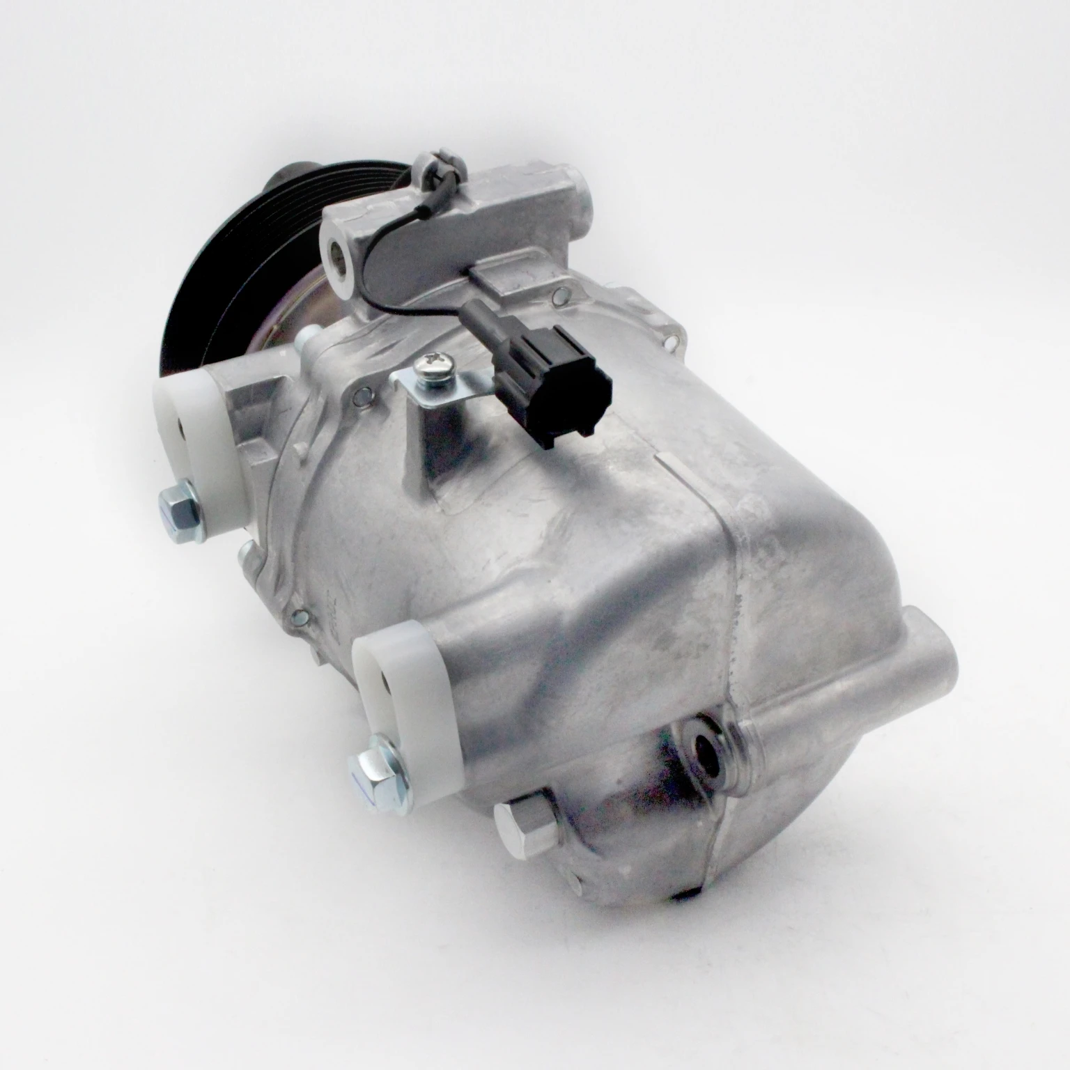Car AC Compressor for Nissan Frontier - OEM 92600-EA300