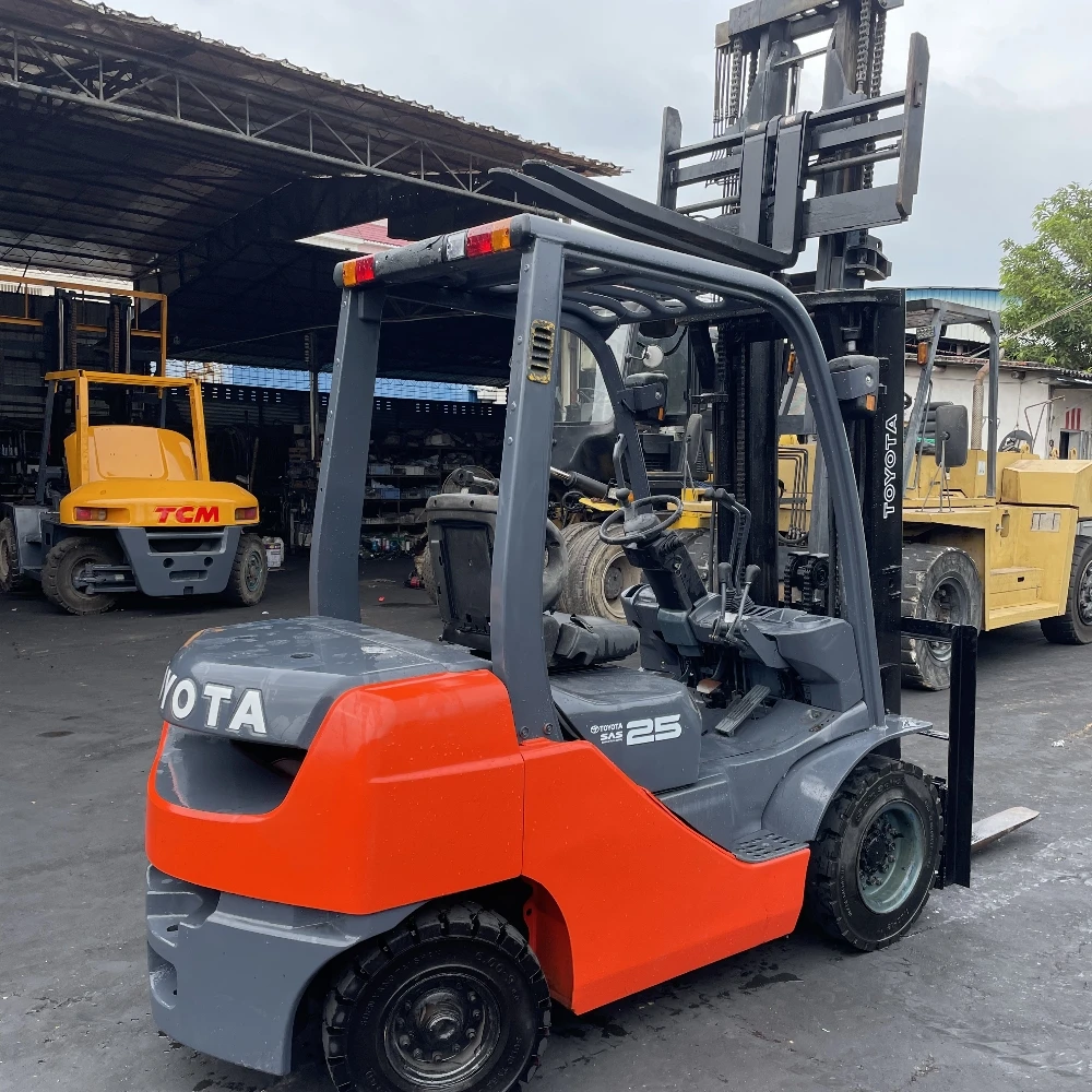 Japan Original Fuel-efficient Toyota Fd25 Diesel Forklift Secondhand Fd25 Small Used Toyota 2 ...