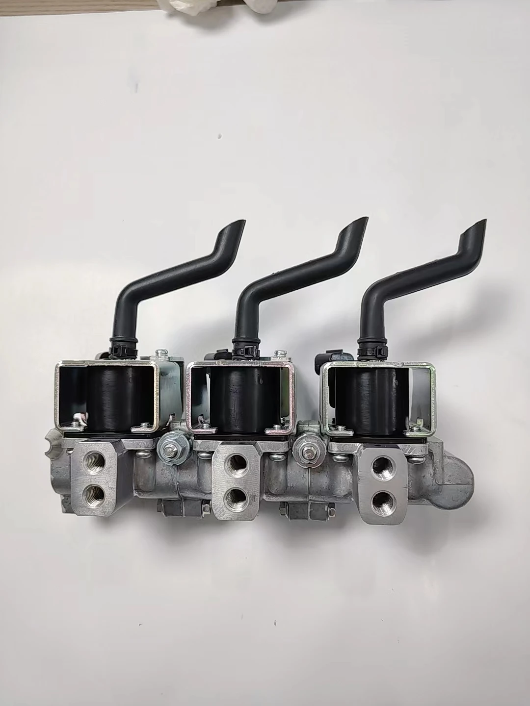 VIT-U Truck Parts Solenoid Assy 27690-EW042/27610-4740