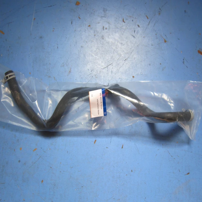 Genuine Egr Cooler Hose For Ford Transit V348 6c11 9y438 Be 7c19 9y438 ...