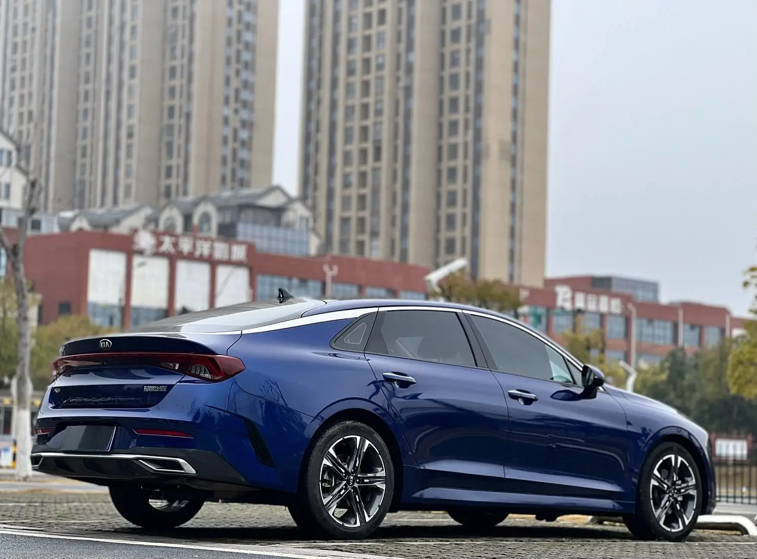 Cheap Cars 2020-2022 KIA K5 Hybrid SUV - High-Speed & Efficient