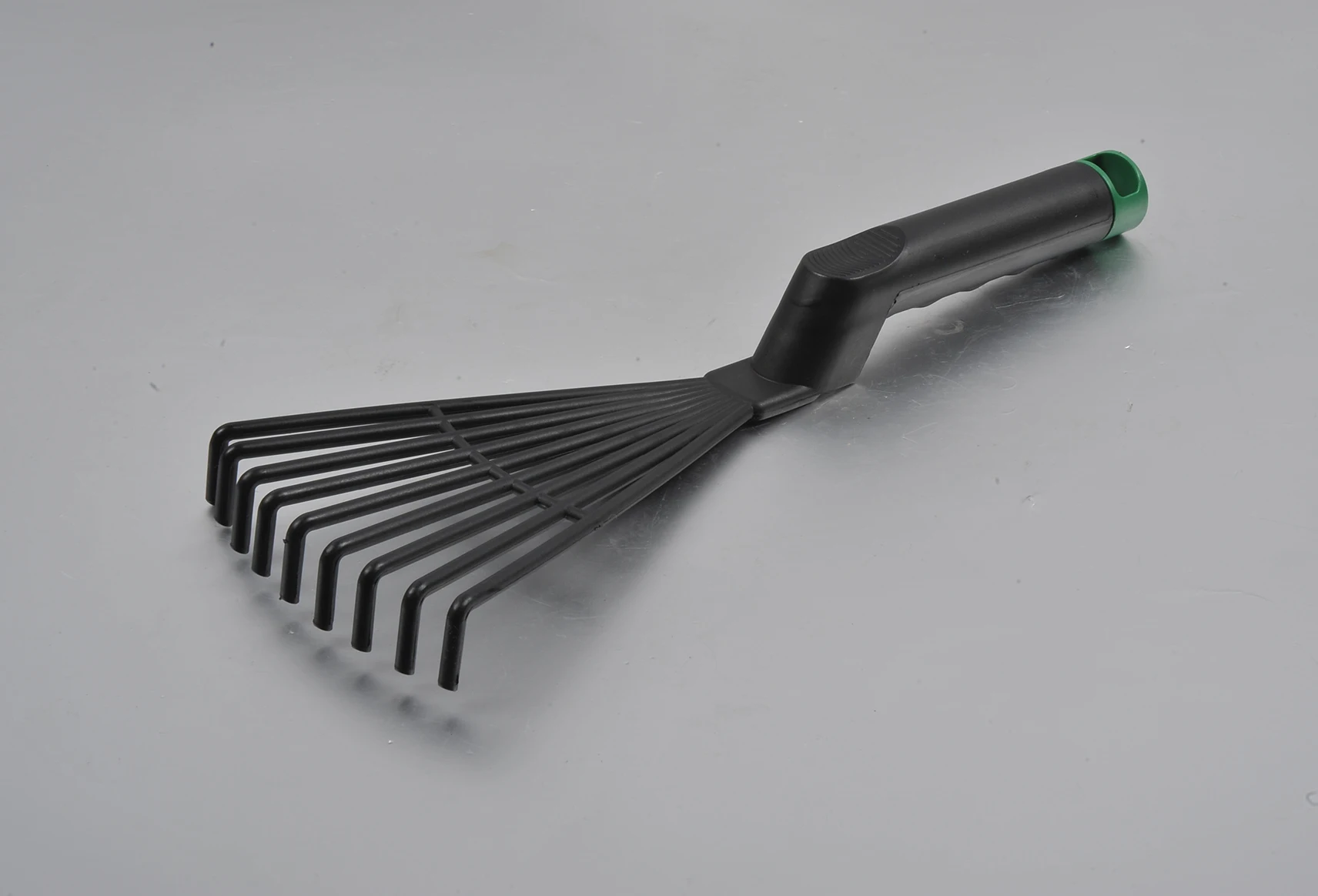 Garden Plastic Small Leaf Rake Mini 9 Teeth Garden Hand Leaf Rake - Buy ...